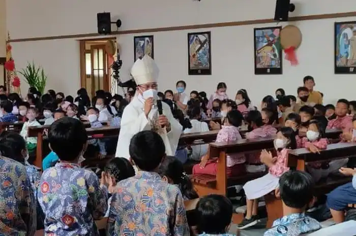 Berjalan dan Bertumbuh Dalam Kasih Bina Iman Katolik Tingkat Sekolah ...