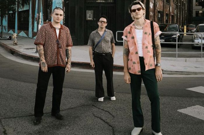 Lirik Lagu Sex Drugs Etc Beach Weather Dengan Terjemahannya