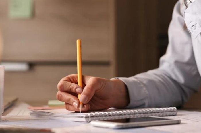 Pengertian Majas Simile, Beserta, Ciri-Ciri dan Contohnya, Lengkap ...