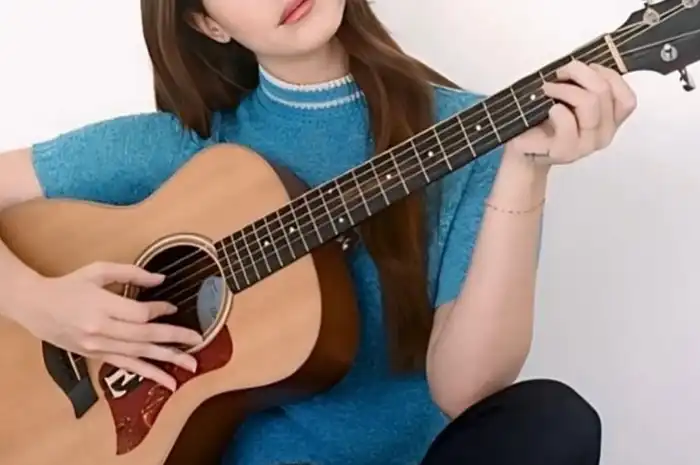 Lirik dan Arti Lagu Chemtrails Over the Country Club - Lana Del Rey ...