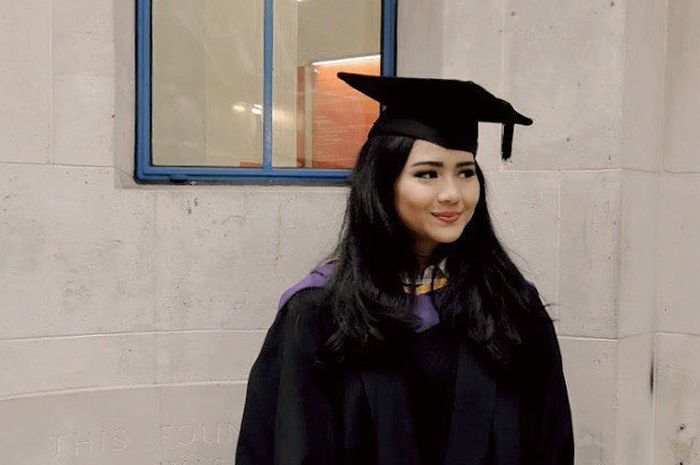 Chord Gitar dan Lirik Lagu 'Terima Kasih (Guruku)' By Gita Gutawa ... Chord Gitar dan Lirik Lagu 'Terima Kasih (Guruku)' By Gita Gutawa ...