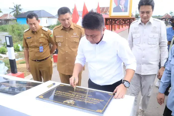 Gubernur Herman Deru Ajak Masyarakat Menjaga Infrastruktur yang Dibangun Pemerintah - Sonora.id