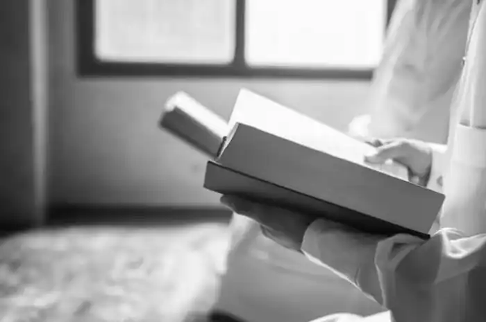 Ratib Al-Athos Lengkap dengan Teks Arab, Latin dan Artinya dalam Bahasa ...