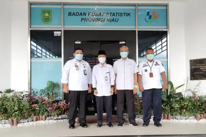 BPS Riau: Maret 2021, Sebanyak 12 Wisatawan Mancanegara Masuk ke Riau ...